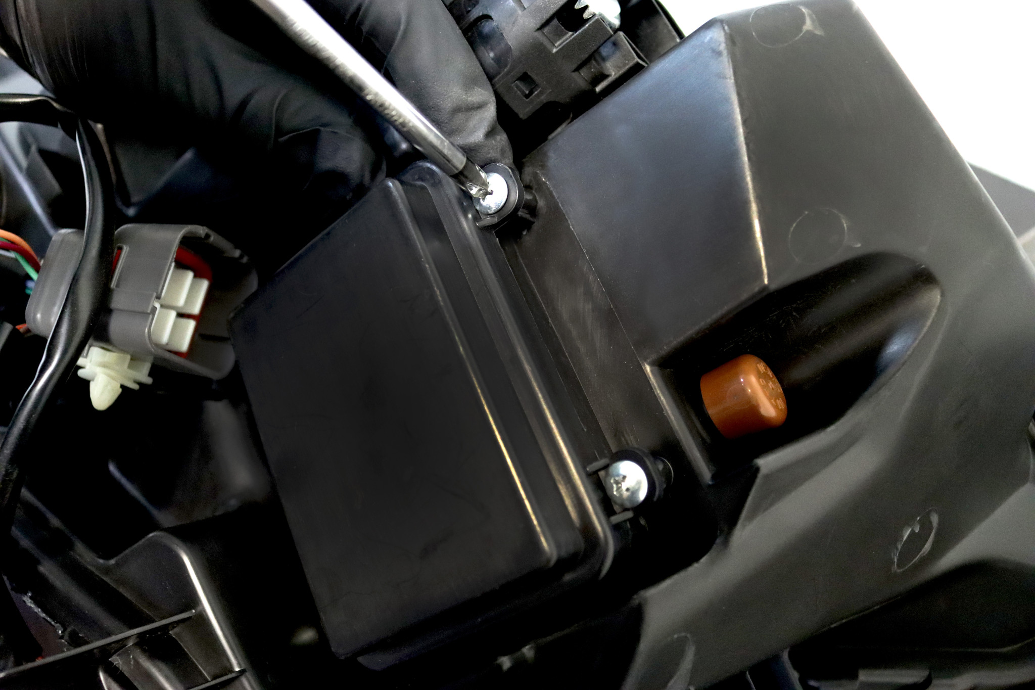 How to Switch to Amber Daytime Running Light (DRL) for AlphaRex 21-24 ...